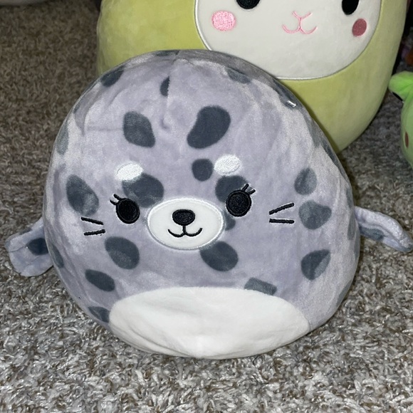 Squishmallows | Toys | Isis The Grey Spotted Seal Original ...